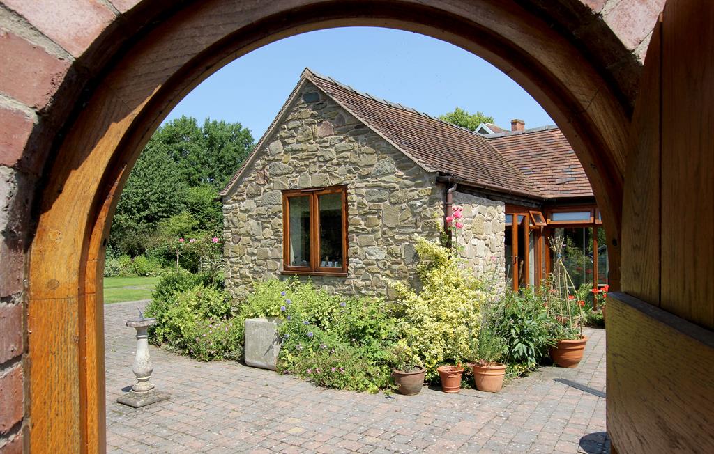 Cottages | Eaton-Manor | Eaton-Manor-Group