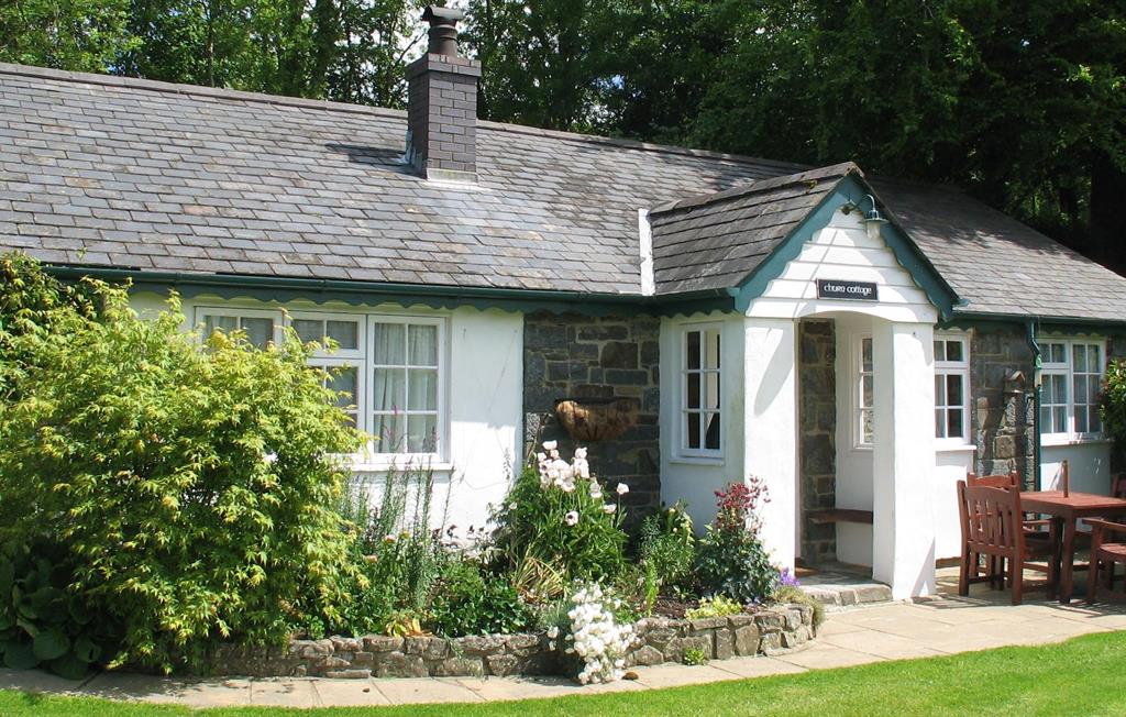 Luxury Holiday Cottages in Wales, Neuadd Farm Cottages